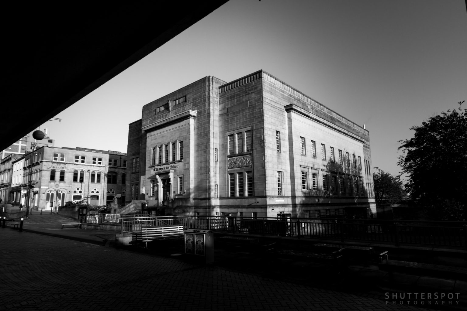 Chiaroscuro and Architecture | Shutterspot Photography